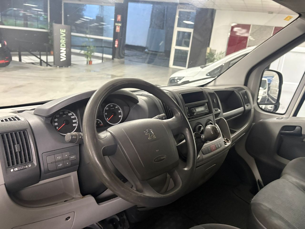 Peugeot Boxer, 400.000 km, Ocasión - Renting Credit